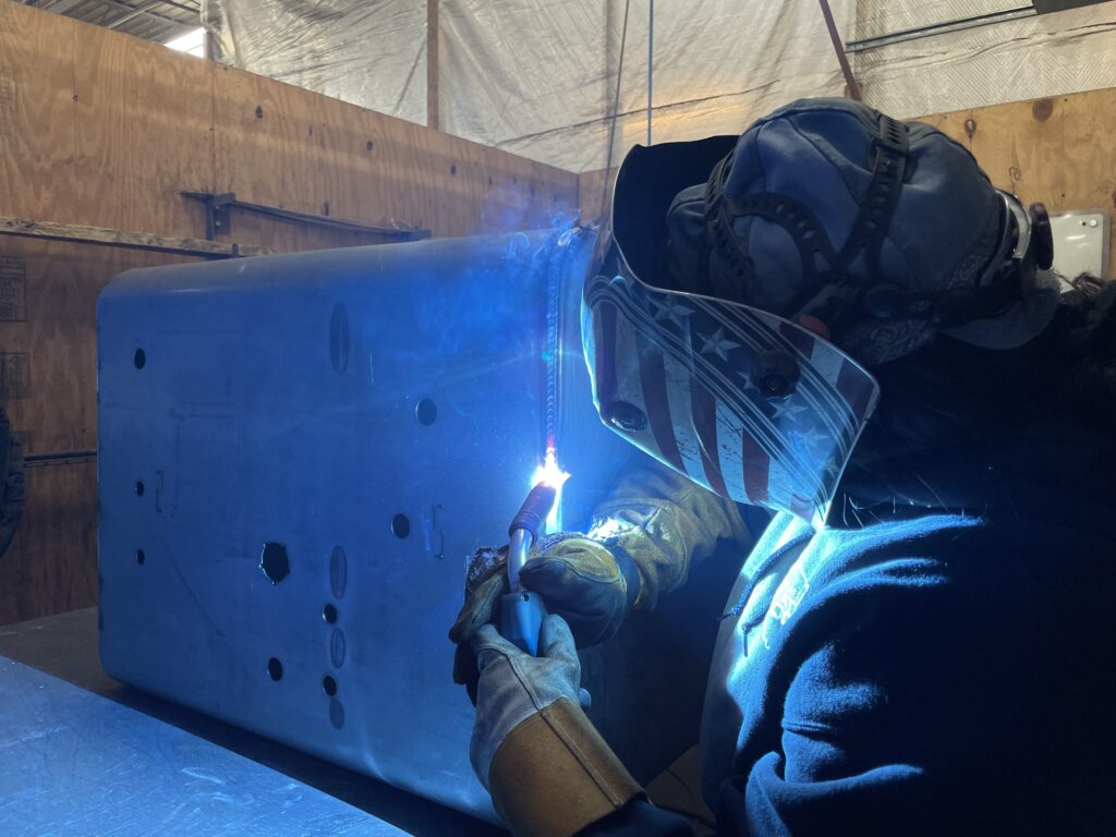 Custom Diesel Fuel and Hydraulic Oil Tanks - Cleveland Tank